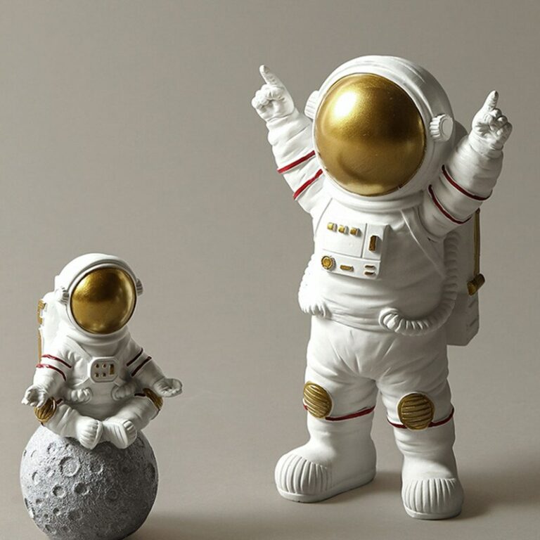 Modern Astronaut Resin Statue Creative Bedroom Living Room Decor ...